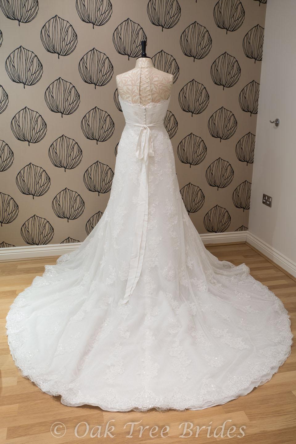 White One Jakobe Designer Wedding Dress | Oak Tree Brides